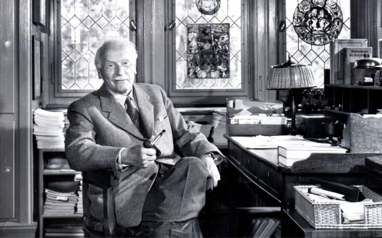 El Anima y Animus de Carl Jung y la Psicogenealogía de León Fu